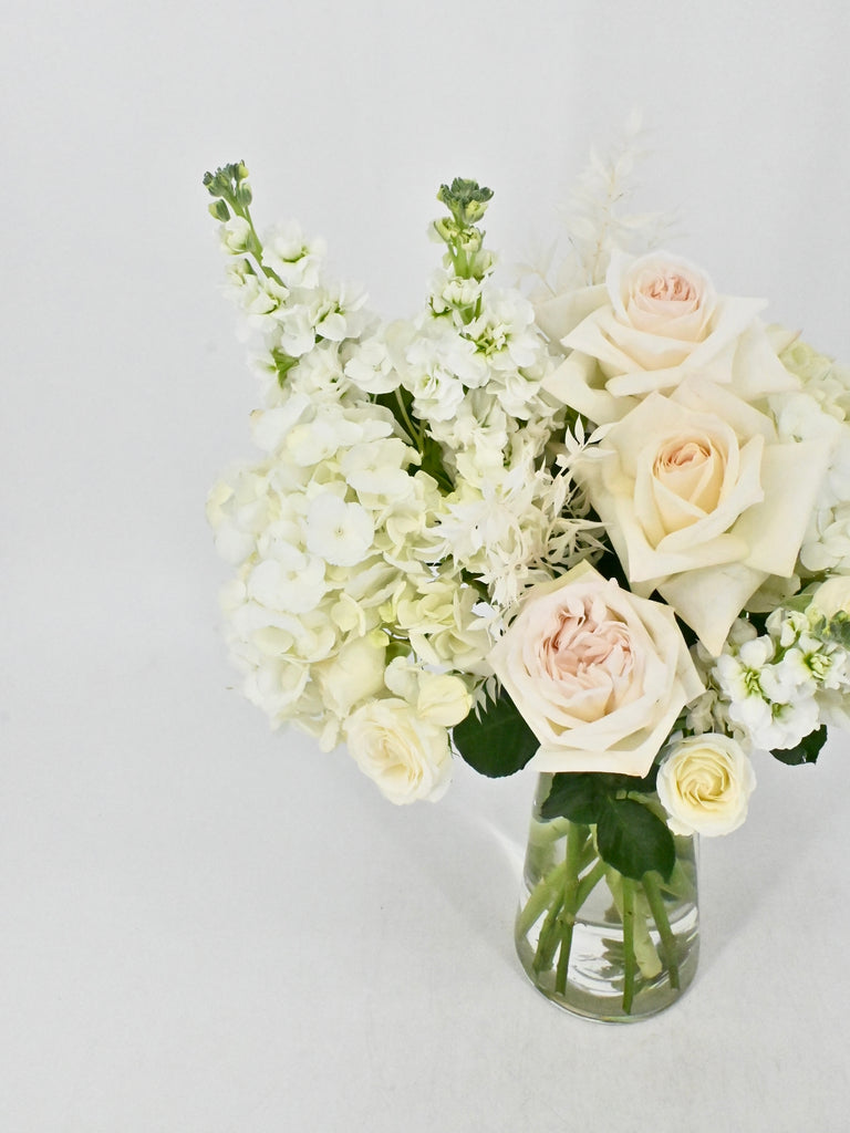 Pure Whites — MUSE Flowers & Wrapping
